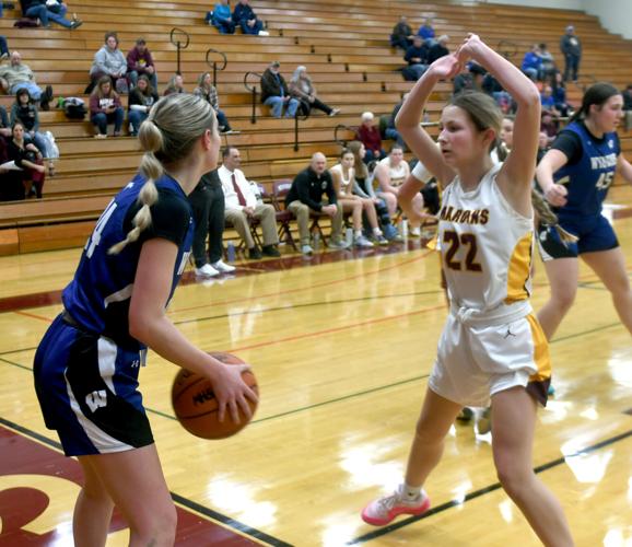 Shamion's free throw shooting helps Wykons slip past Maroon girls ...