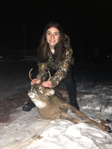 Nevaeh Davis shoots her first buck | | ehextra.com