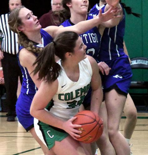 Short-handed Peshtigo girls no match for Coleman | Sports | ehextra.com