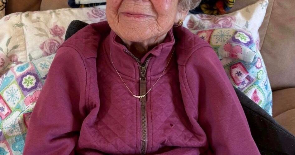 Juanita (Nita) Mae Derocher | Deaths | ehextra.com