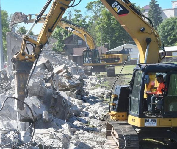 Walton Blesch demolition project underway | News | ehextra.com