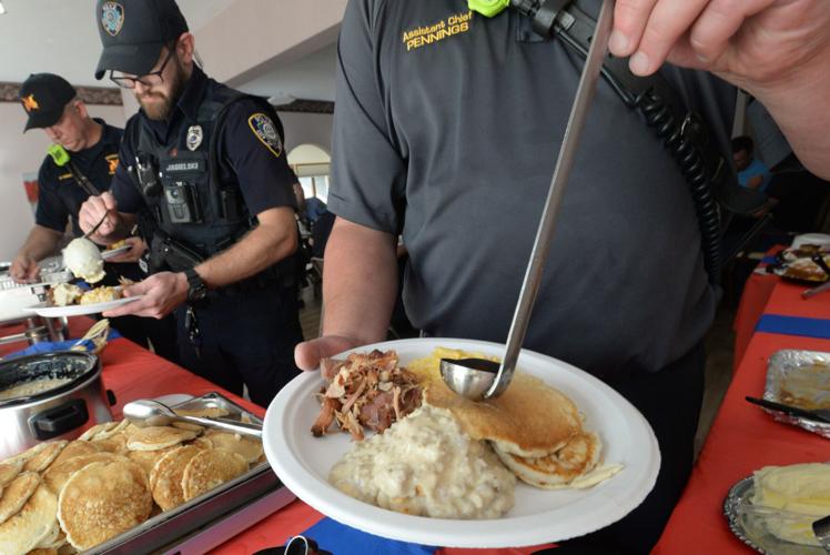 Brunch held on 9/11 to honor heroes | News | ehextra.com