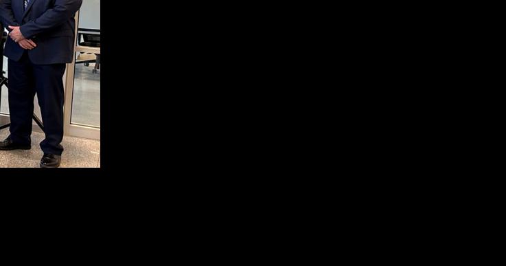 L.E. Jones honors WWII vet, former employee | News | ehextra.com