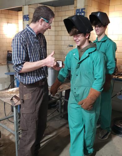Peshtigo teacher Mike Paquette earns state recognition | News | ehextra.com