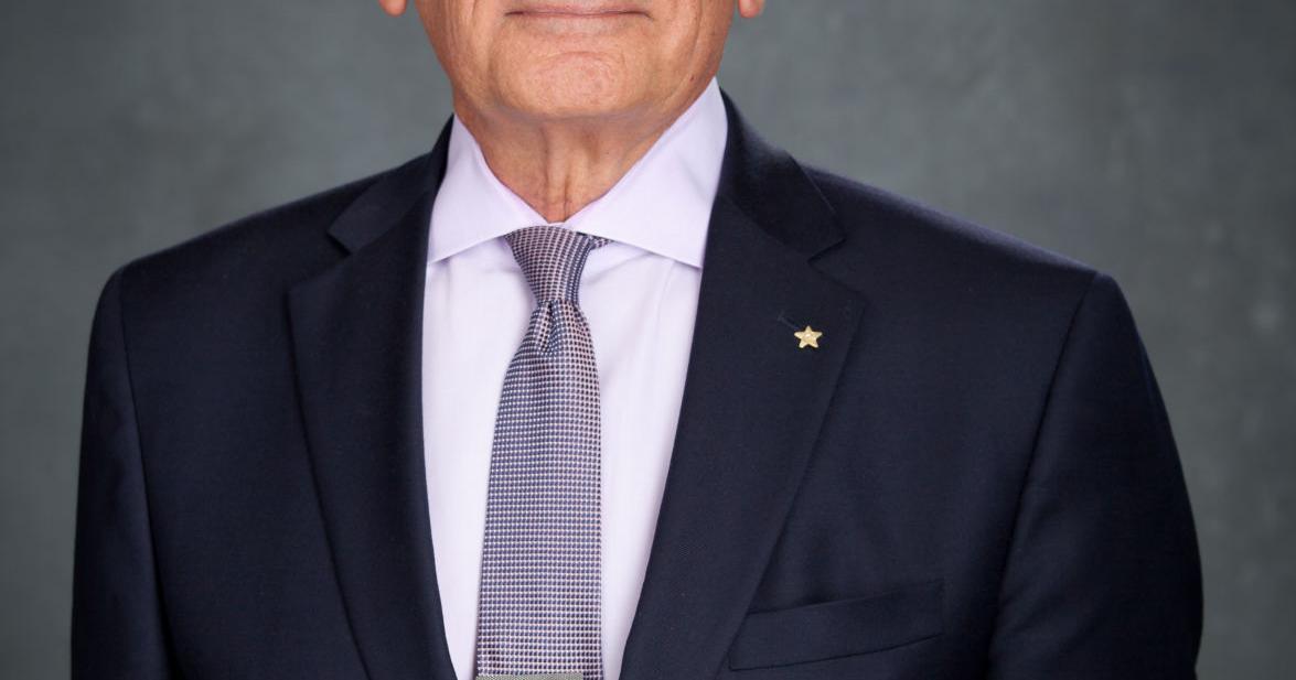 Former Mayor Oscar Leeser and Richard Dayoub win Bravo awards ...