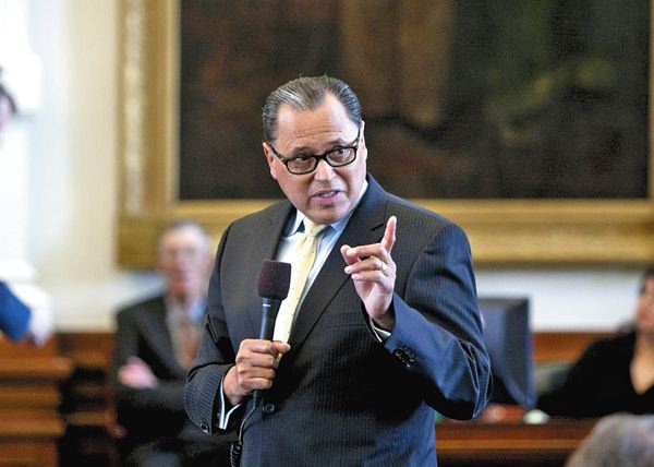 High point: Rodríguez’s 50 bills | Local News | elpasoinc.com