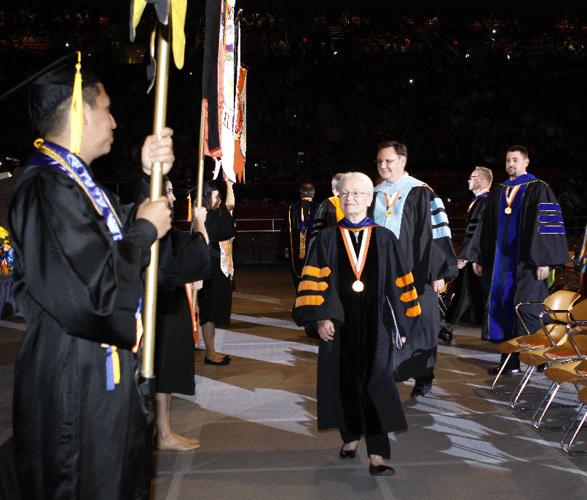 UTEP awards 2,500 degrees at commencement | Local News | elpasoinc.com