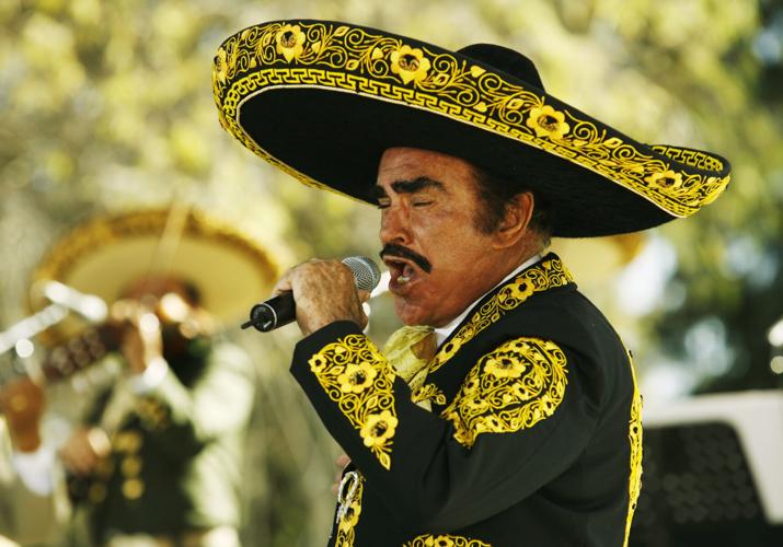 A kingdom mourns death of 'El Rey' Vicente 'Chente' Fernandez | Paywall ...