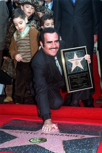 A kingdom mourns death of 'El Rey' Vicente 'Chente' Fernandez | Paywall ...