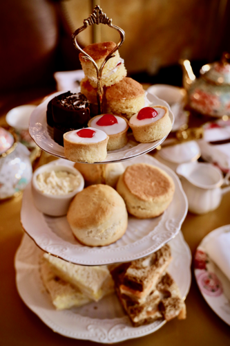 Cozy up with a cup of tea | Magazine | elpasoinc.com