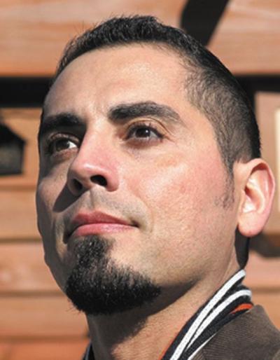 EPCC prof to receive Distinguished Faculty award | Business ...