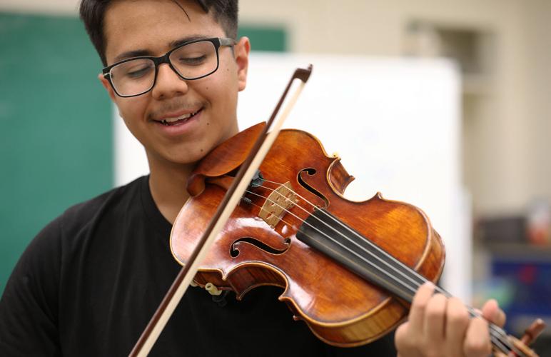 Fiddler in the Barrio: High School violinist takes center stage | Local ...