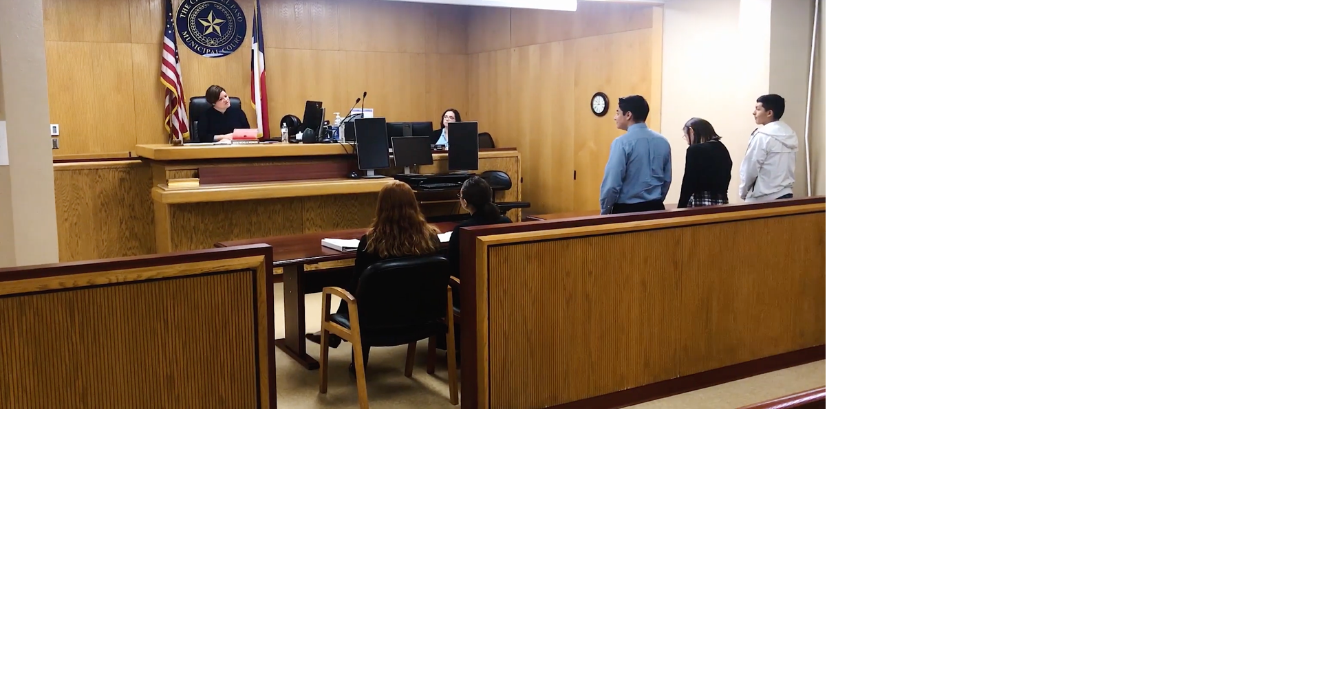 El Paso teenagers run real-life legal proceedings in Teen Court program ...