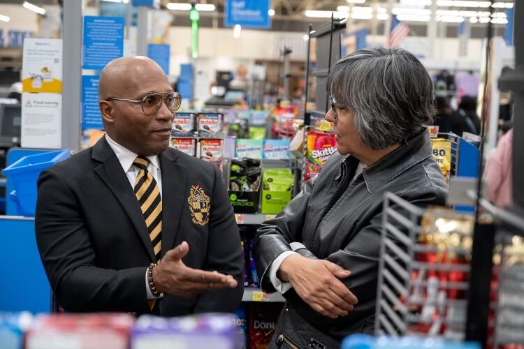 Fraternity pays it forward for MLK Day | Local News | elpasoinc.com