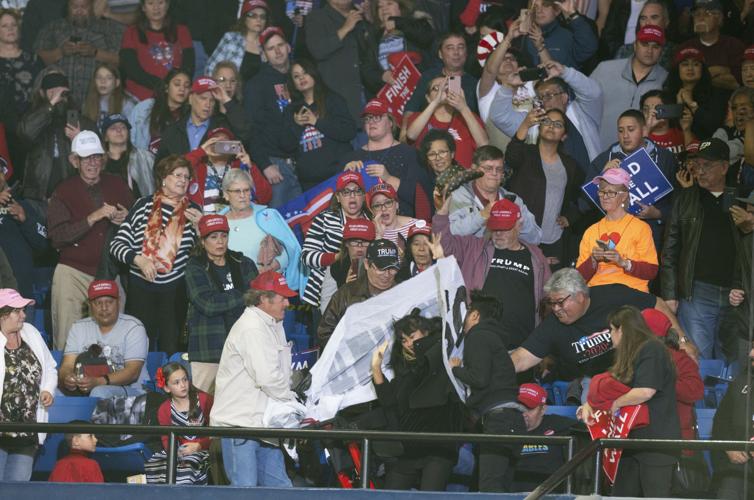 The dueling Trump and Beto rallies in photos | Local News | elpasoinc.com