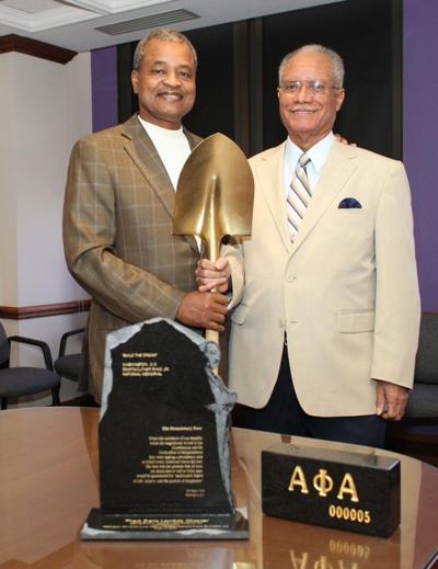 El Pasoans help build MLK Memorial | Local News | elpasoinc.com