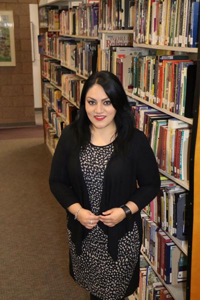 Ambriz named Librarian of the Year | Business Announcements | elpasoinc.com
