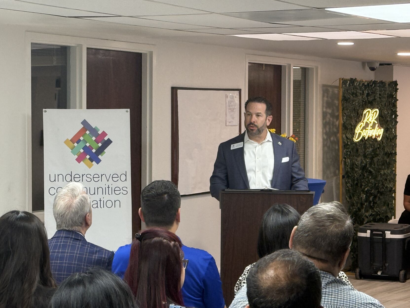 Budding foundation gets $200,000 boost from Raiz | Local News ...