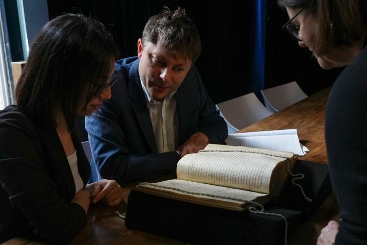 Investigadores en Irlanda hallan en Roma libro medieval con el poema ...