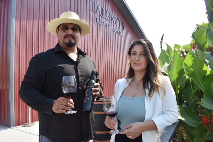 Víctor Palencia, pionero hispano en el mundo del vino en Washington ...