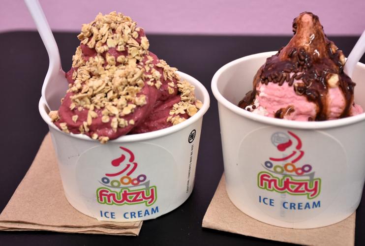 Frutzy Ice Cream, una esquina con helados de yogur, frutas naturales en ...