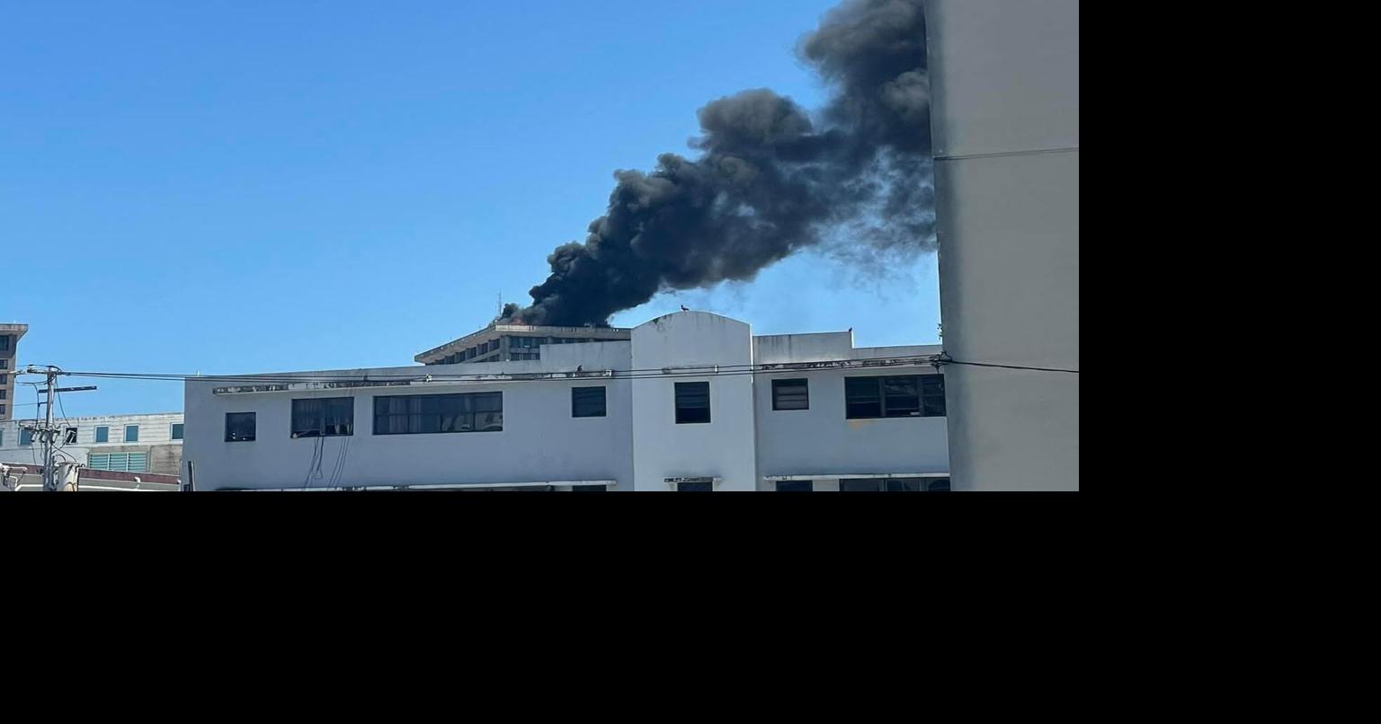 Fuego en el Centro Gubernamental Minillas en Santurce | | elvocero.com