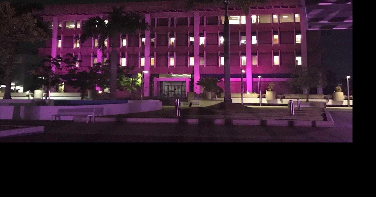 Centro gubernamental Minillas se ilumina de rosa | Gobierno | elvocero.com