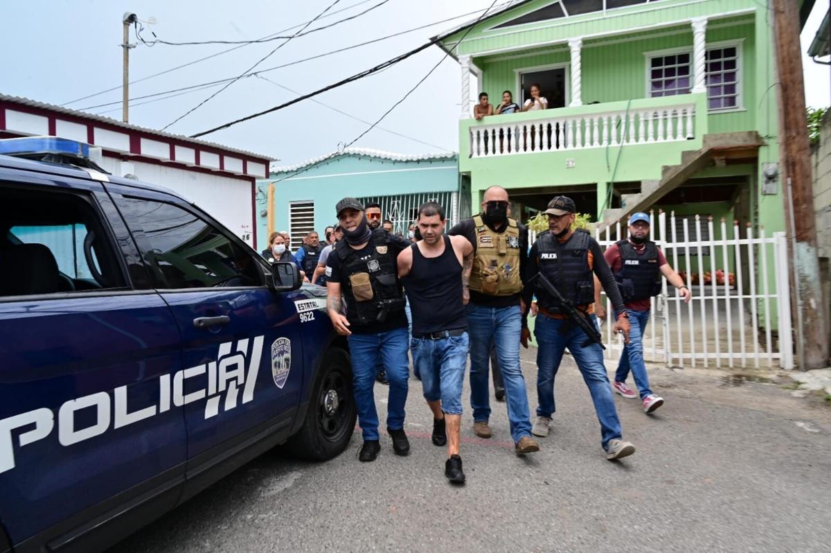 Arrestan al sospechoso de asesinar a un agente de la Policía en Ponce ... Arrestan al sospechoso de asesinar a un agente de la Policía en Ponce ...