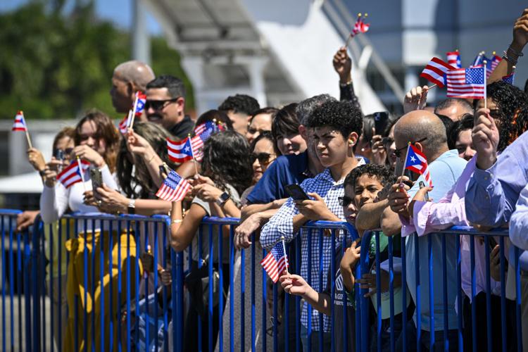 GALERÍA: Llega a Puerto Rico la vicepresidenta de Estados Unidos ...