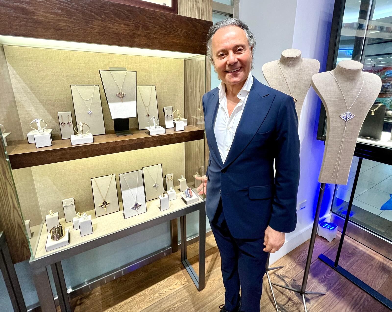 "Ser Majestuosa" primera colección exclusiva para Puerto Rico de Uno de ...