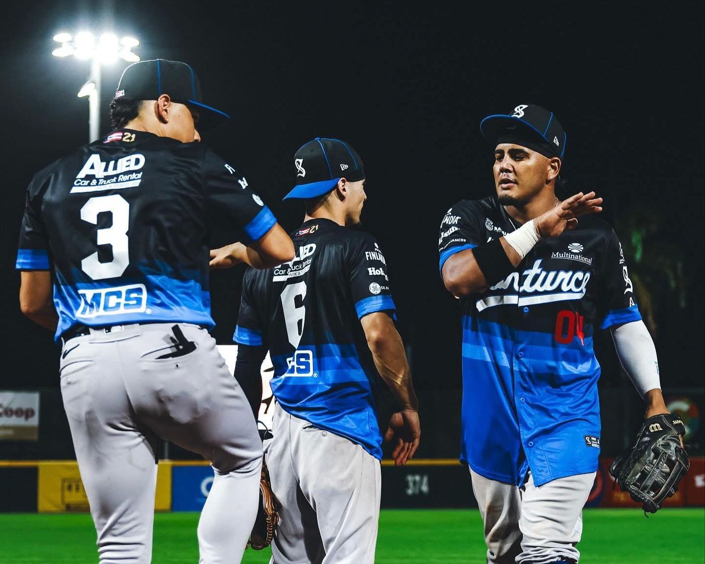 Las novenas de Santurce y Carolina preservan sus invictos | Deportes ...