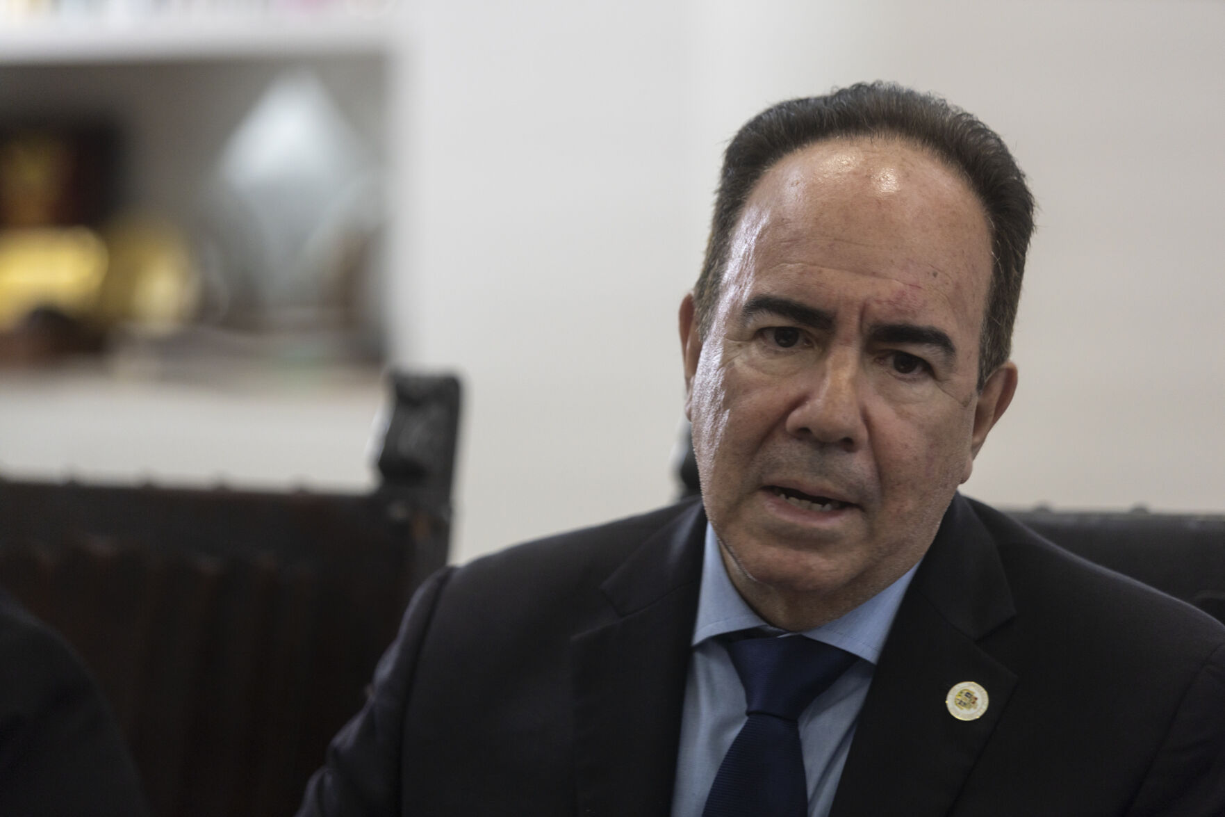 Presidente de UPR justifica decisión de detener programas | Educación ...
