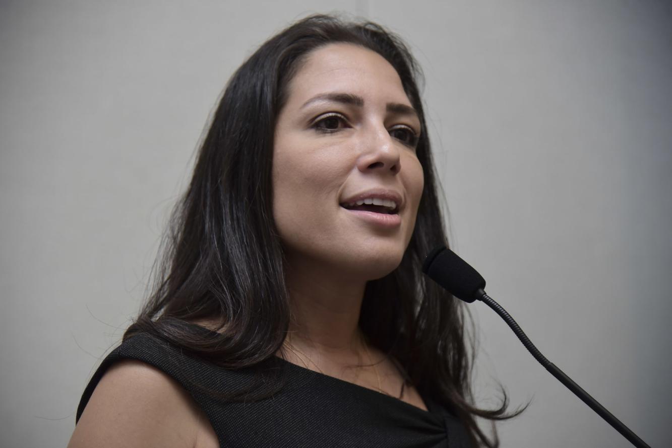 Alexandra Lúgaro se va de la radio | Escenario | elvocero.com