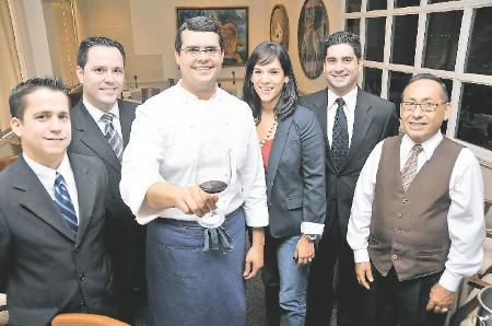 Celebran los 30 años de Augusto's Cuisine | ACTUALIDAD | elvocero.com