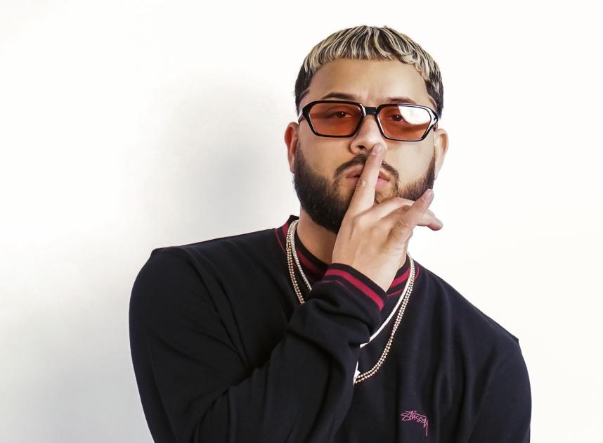 Confiado Alex Rose | Escenario | elvocero.com