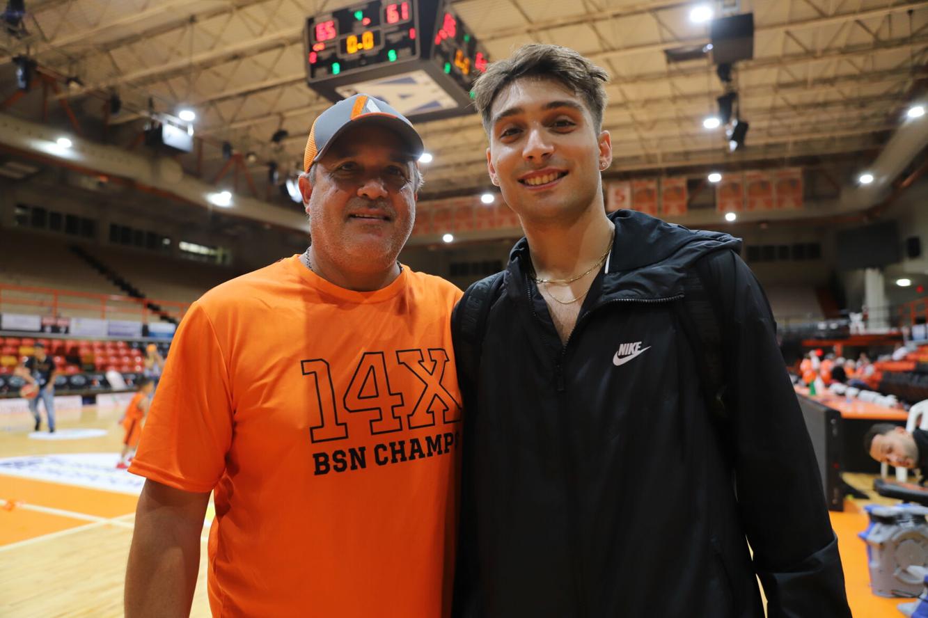 Javier Quiñones sigue los pasos de su padre Nelson en los Atléticos de ...