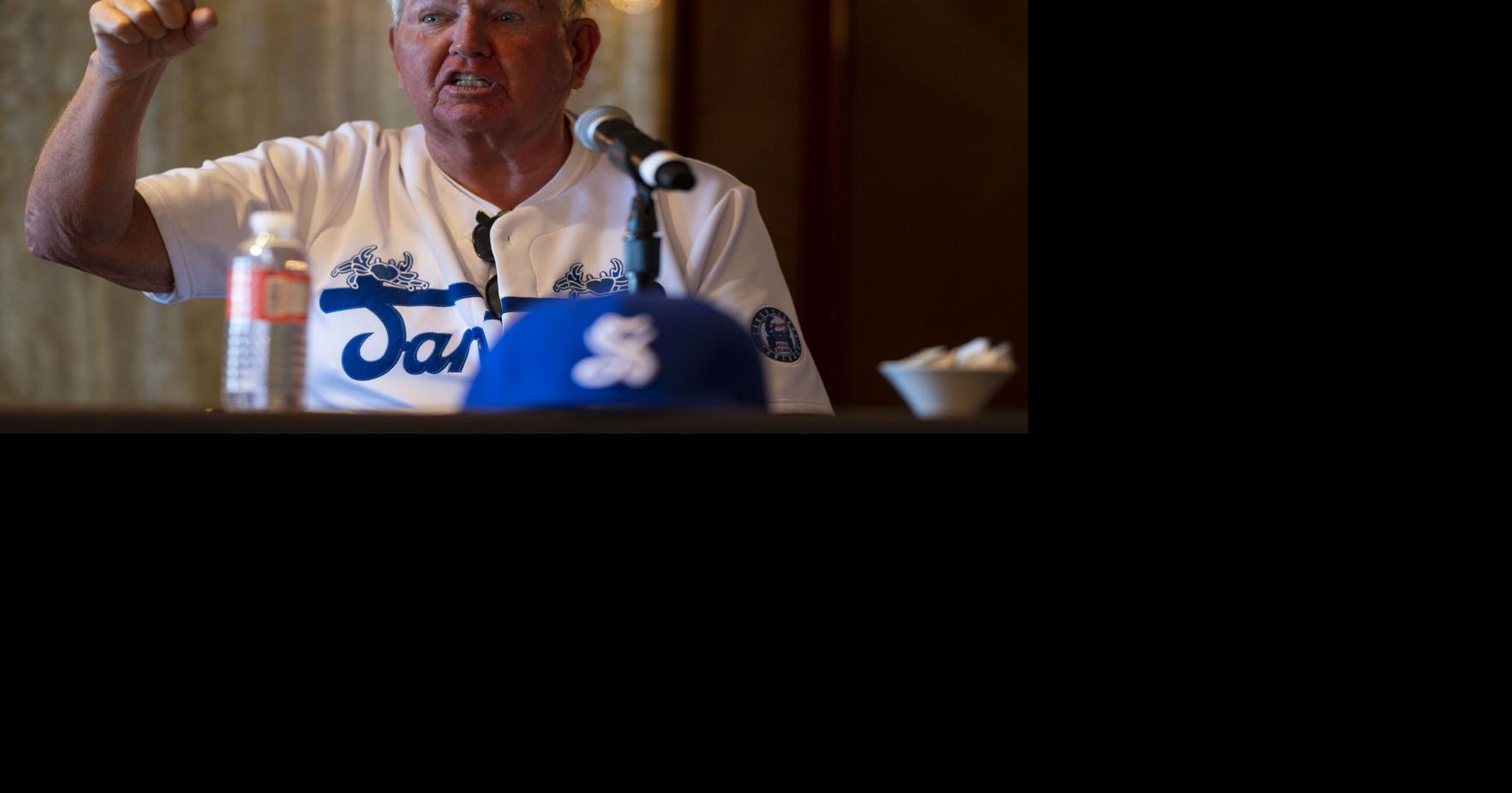 El juez Anthony Cuevas falla en favor de la liga invernal en el caso de ...