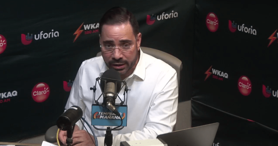 El profesor Ángel Rosa se despide de WKAQ 580 | Escenario | elvocero.com