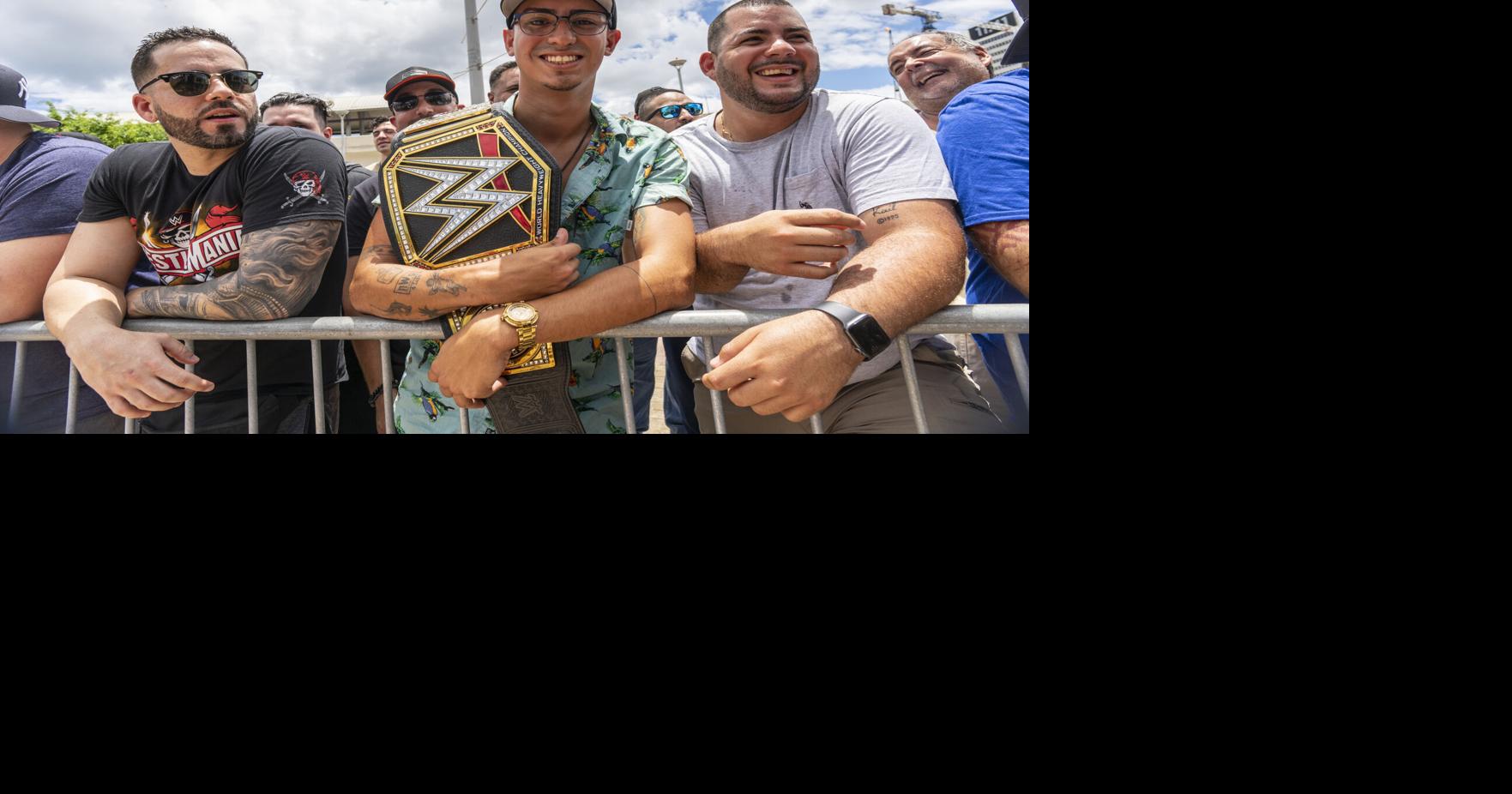 VÍDEO: La fiebre de la lucha libre contagia a los fanáticos previo al ...