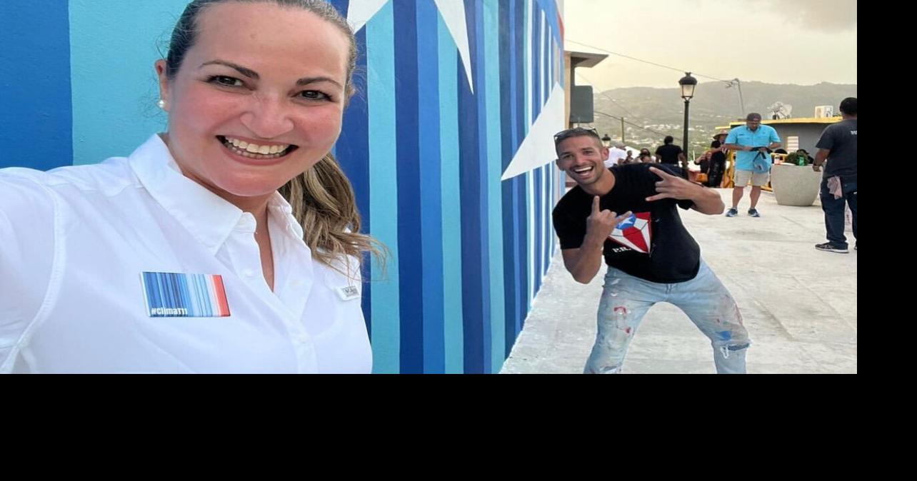 El artista Héctor Collazo pinta su bandera 75 en Gurabo junto a Deborah ...