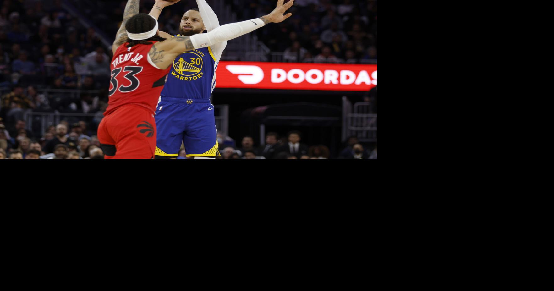 Warriors derrotan a Raptors con 35 puntos de Stephen Curry | Baloncesto ...