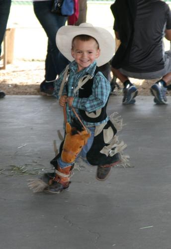 Strong City Rodeo parade | Community | emporiagazette.com