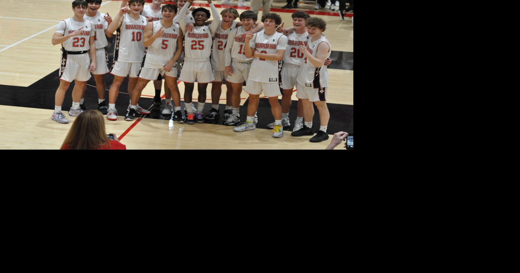 Emporia boys basketball tops Topeka High | Gaz | emporiagazette.com