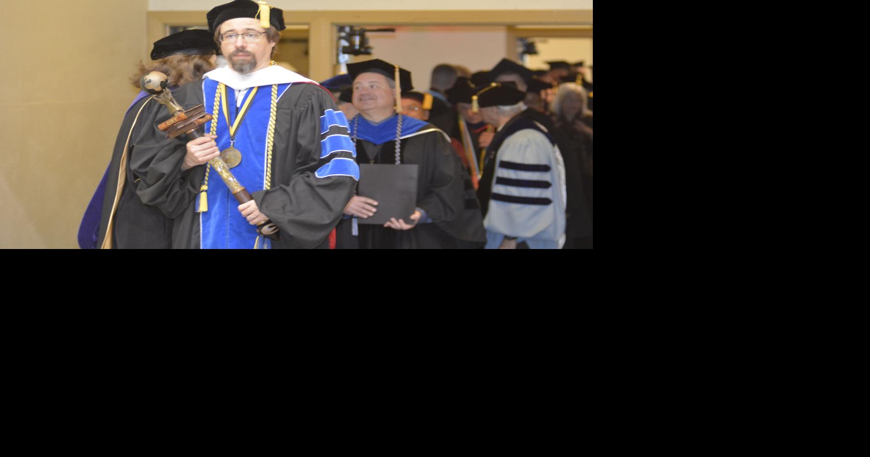 2019 ESU Spring Graduation | Free | emporiagazette.com