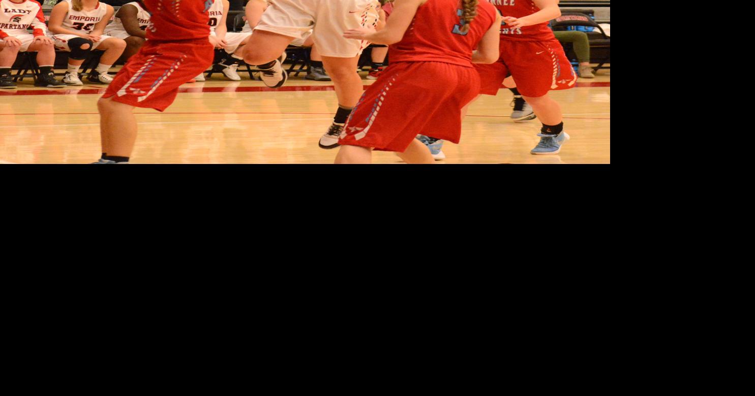 Veterans lead the way in Spartan victory | Sports | emporiagazette.com