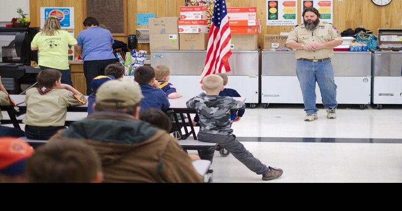 Cub scouts wrap gifts for needy families | News | emporiagazette.com