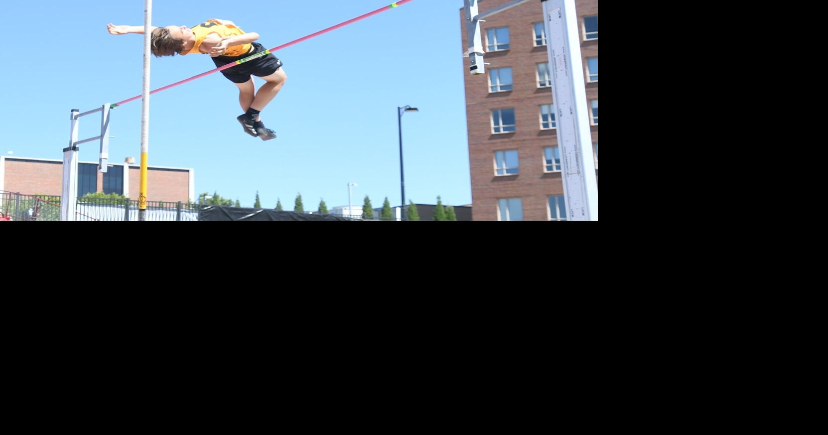 State Track Cruz Leiser Pole Vault.jpg | | emporiagazette.com