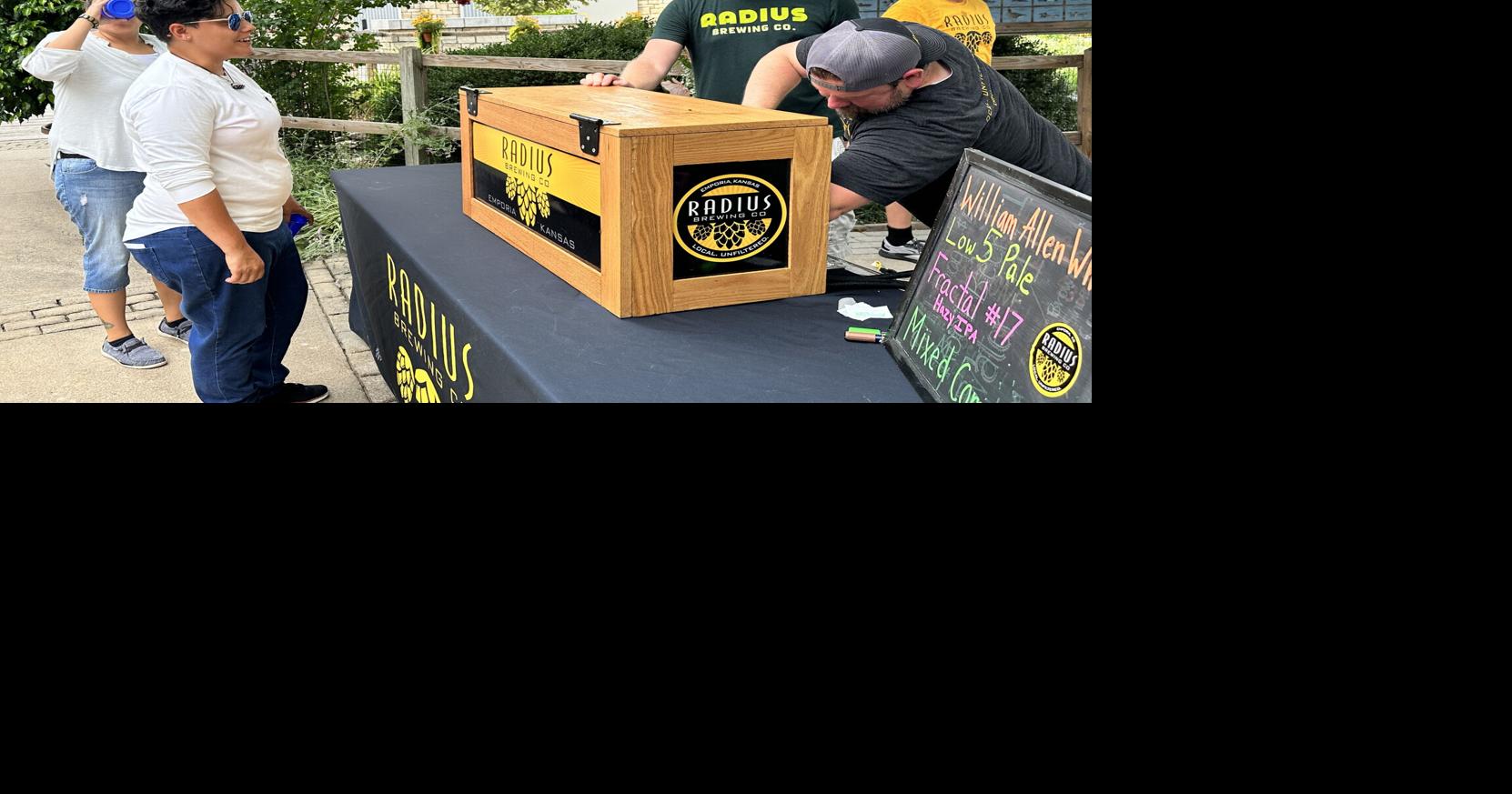 Inaugural Zoo Brew delights attendees at David Traylor Zoo of Emporia ...