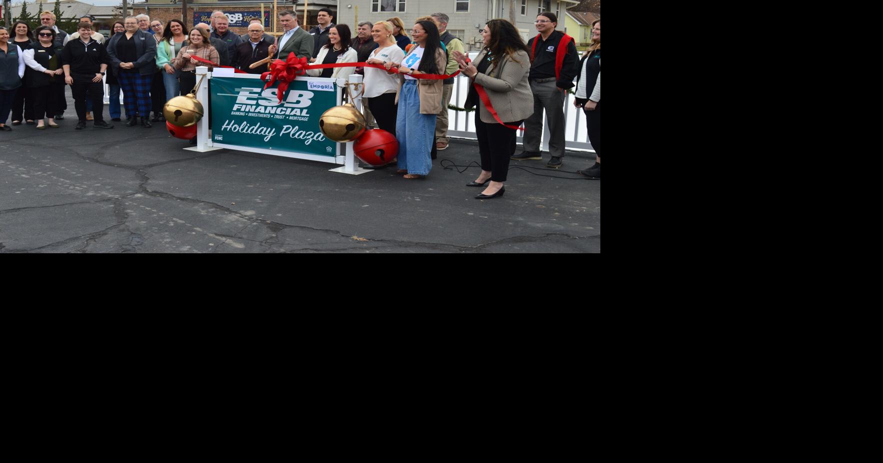 Ribbon-cutting ceremony is held for ESB Financial Holiday Plaza | Free ...