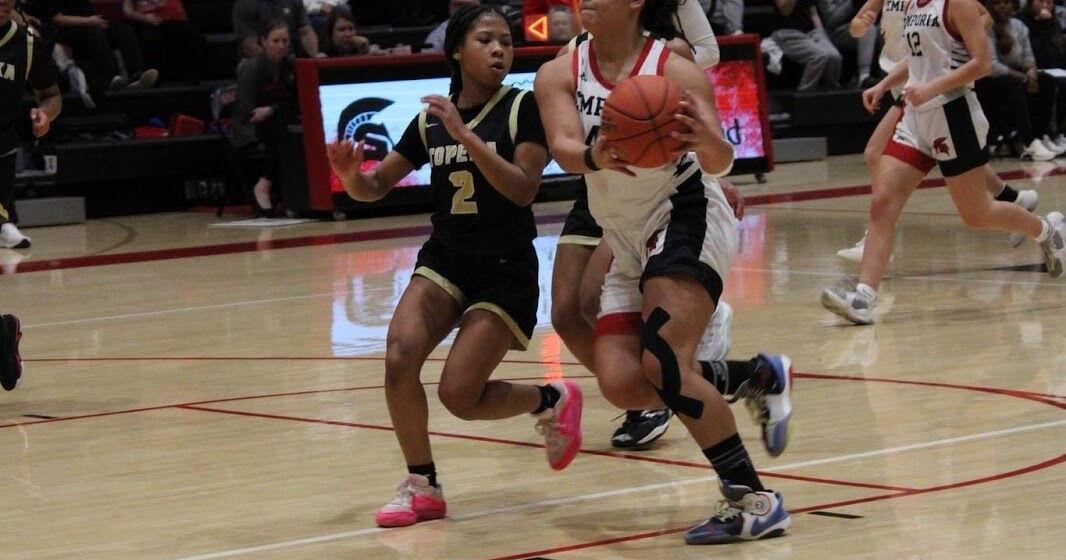 Emporia girls basketball roll in win over Topeka High | Gaz ...